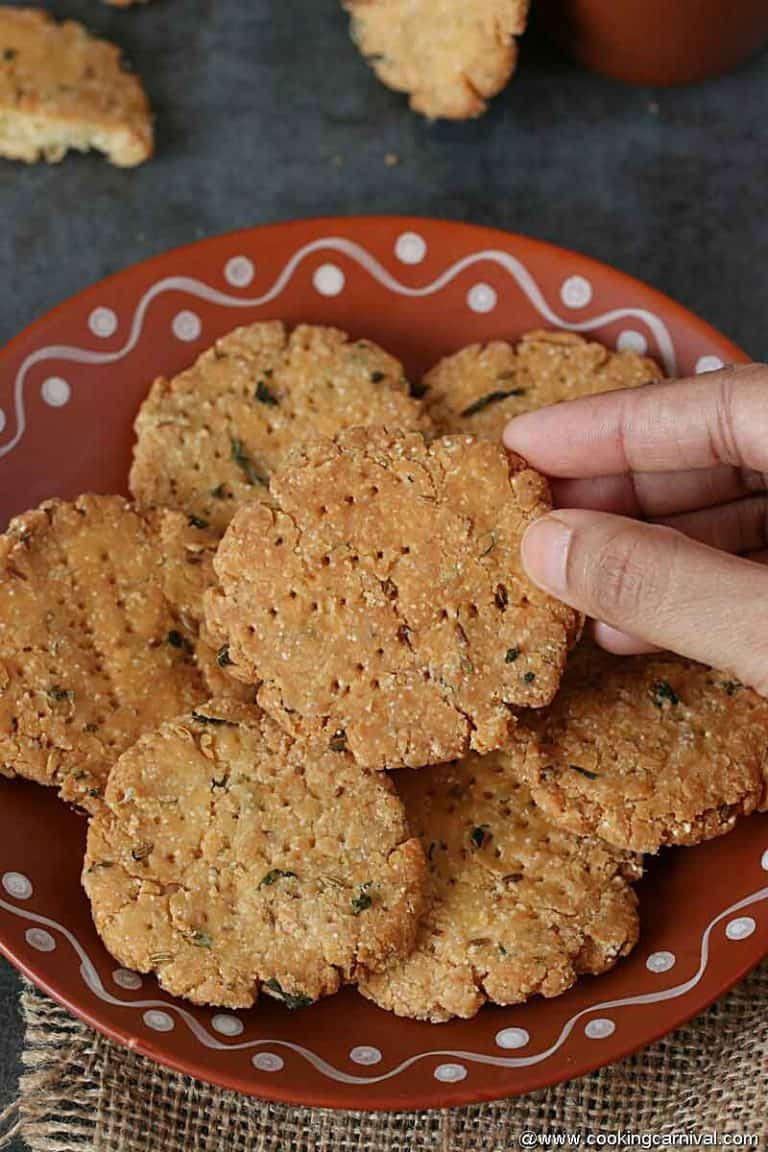 Punjabi Masala Methi Mathri - Cooking Carnival