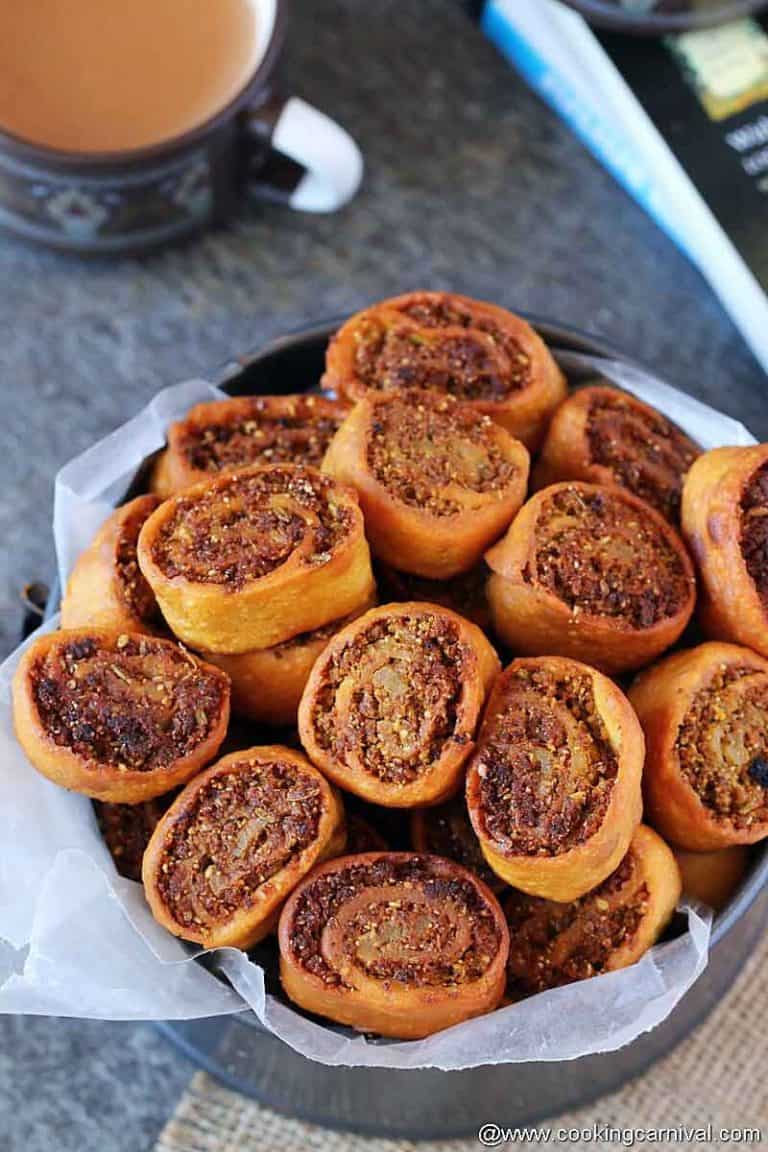 Bhakarwadi (Gujarati Snack Recipe) Recipe (Fried and Baked) - Cooking ...