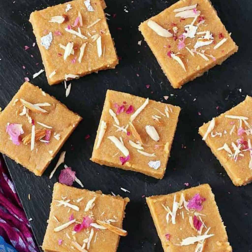 Sukhdi (gol papdi | Gud papdi) - Gujarati Sweet - Cooking Carnival